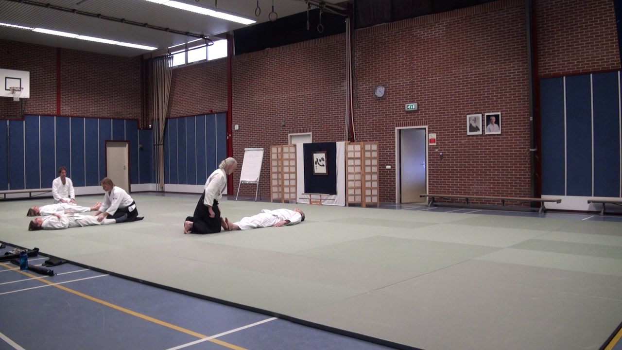 Aikido Yuishinkai Alkmaar training 11-02-2017 part 1 - YouTube Aikido Yuishinkai Alkmaar training 11-02-2017 part 1 - YouTube