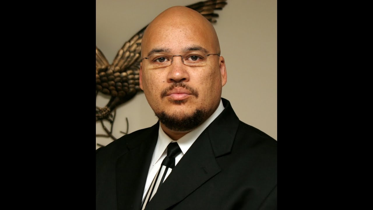 Pastor Sheldon Cooper at the Loma Linda Spanish SDA Church on April ...
