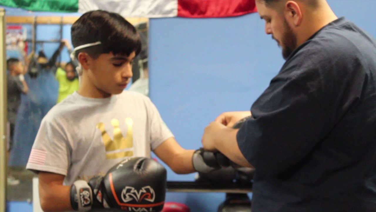 Hector Oros Boxing Training - YouTube