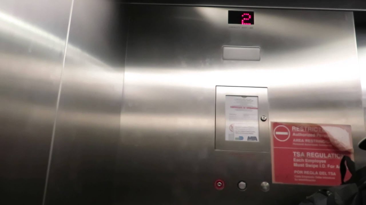 Hydraulic Elevator @ International Arrivals, Miami Dade International ...