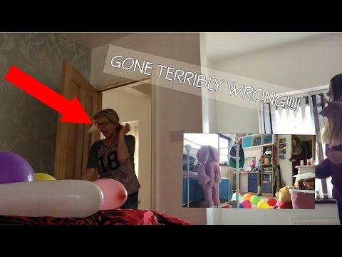 100+ BALLOONS IN MUM AND DAUGHTERS ROOM PRANK!!! GONE WRONG (got grounded..)