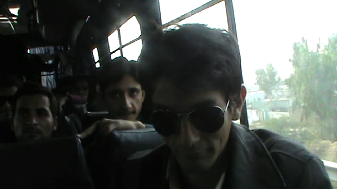 University Students Dance in Bus - YouTube