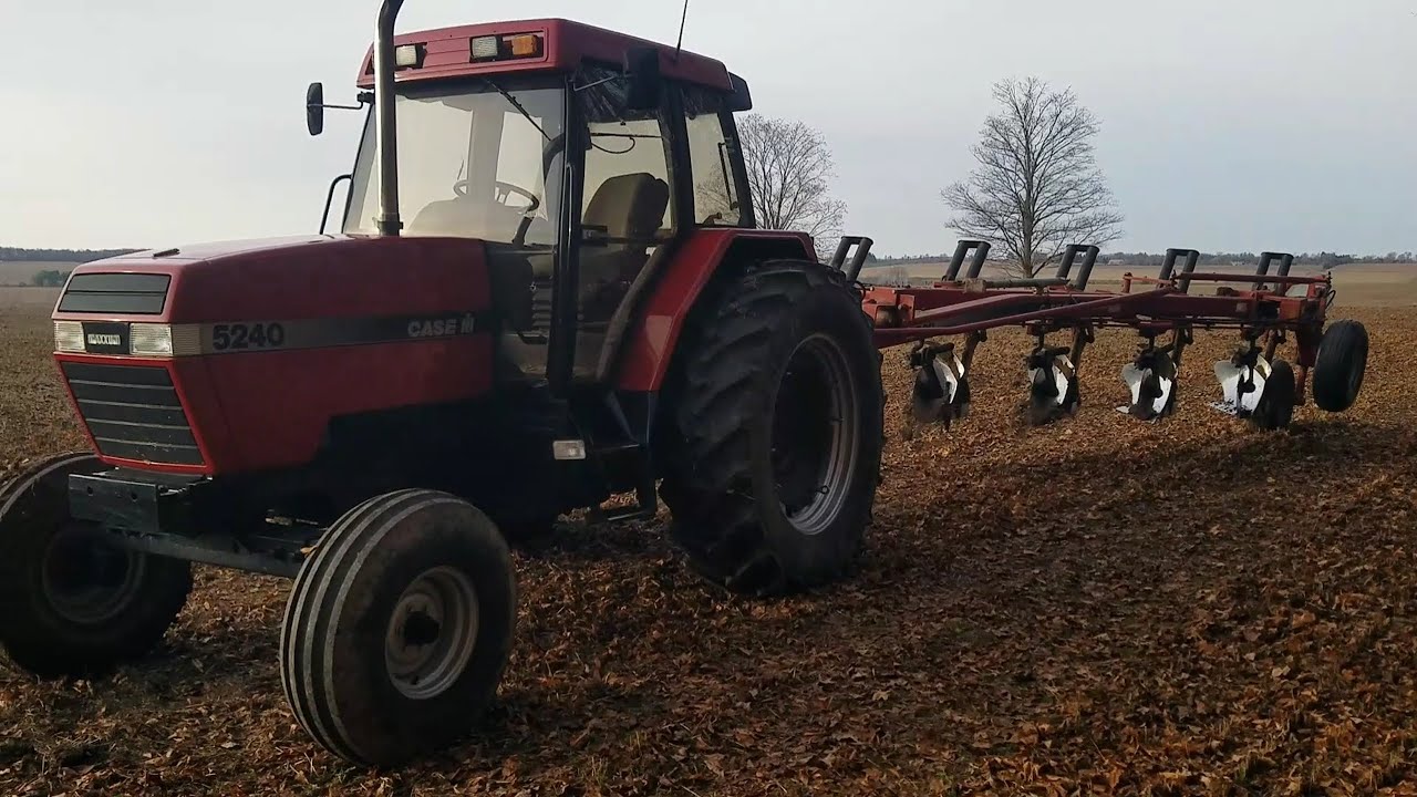 Case Ih Maxxum 5240 FALL PLOWING!!! 5 Furrow 7500 Plow Pulling Hard - YouTube