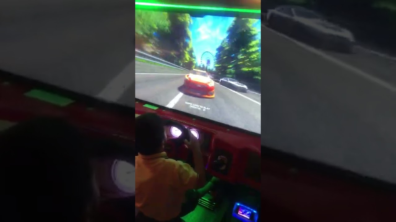 Abdullah Awais Car raising karta howaa - YouTube