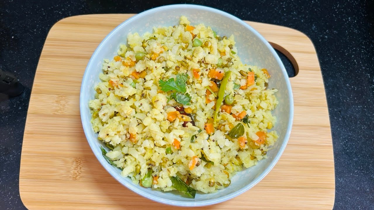 స్ప్రౌట్స్ పోహ | sprouts poha with veggies | - YouTube