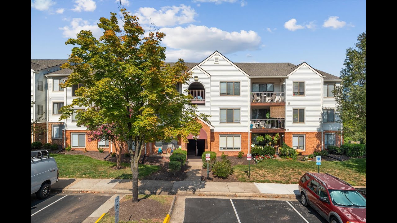 Battery Heights Condo in Manassas City - YouTube