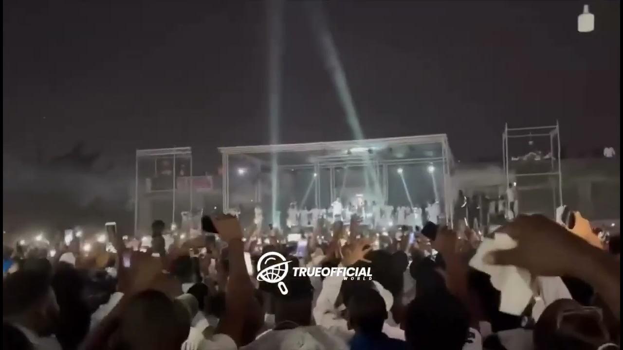 Fally Ipupa - Mal Accompagné (Concert Live) Terrain Municipal de Bandal - YouTube