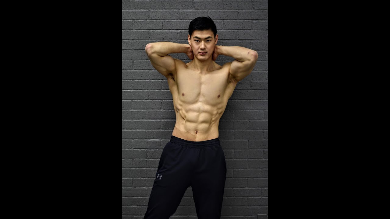 Male Model Chest and Shoulders Workout - YouTube