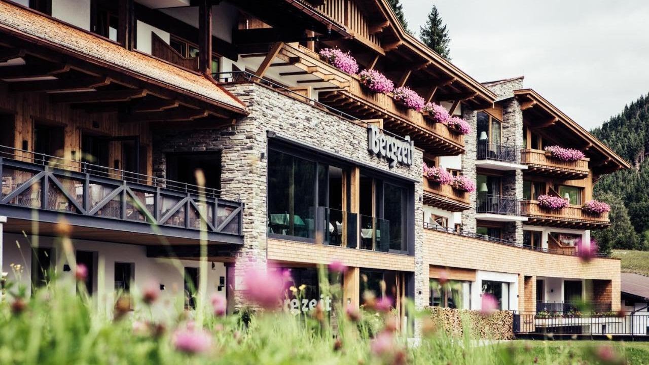 Biohotel Bergzeit, Zöblen, Germany - YouTube