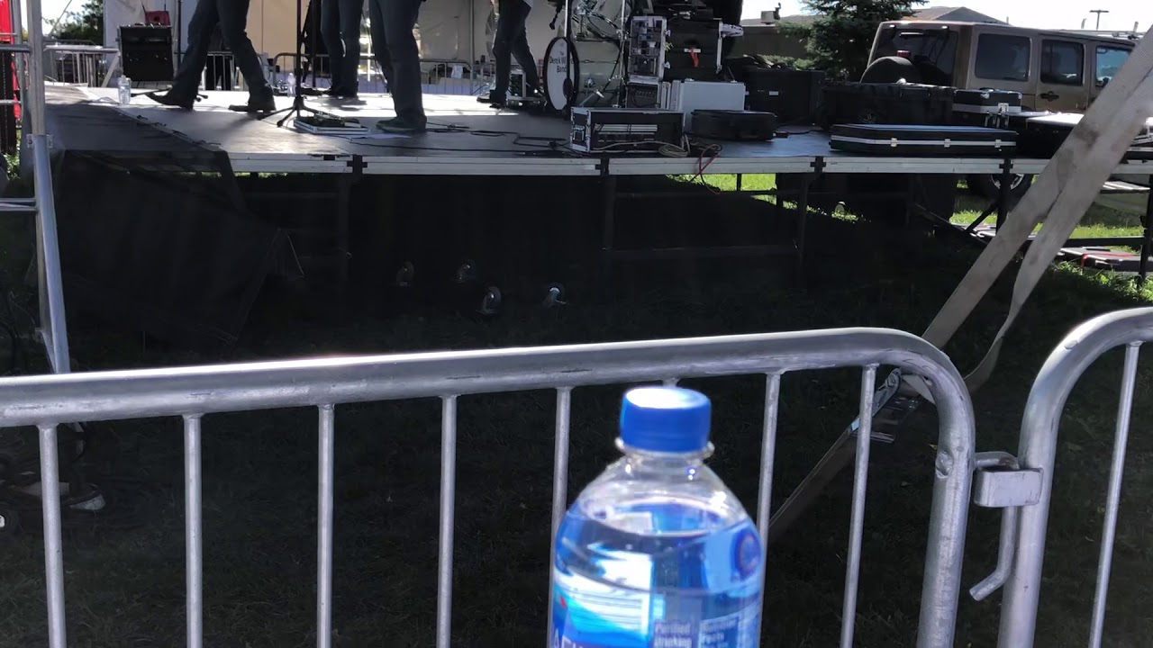 Derek Winter Band. We Will Rock You. 2. CMU. 2018 - YouTube