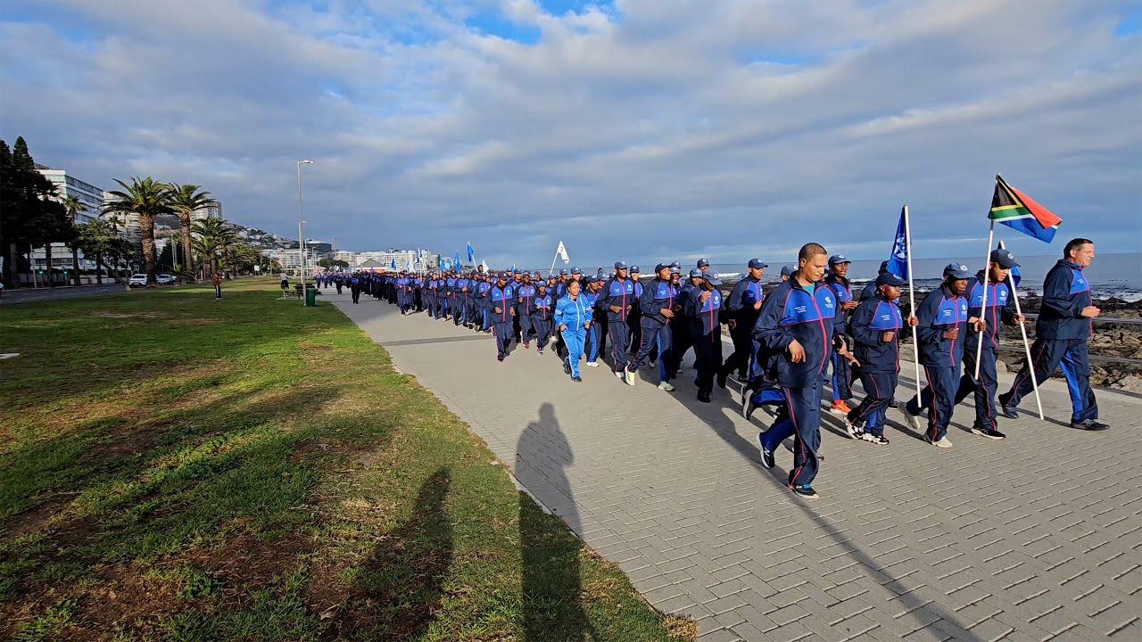 Metro Police Training Academy Running on Sea Point Promenade - YouTube