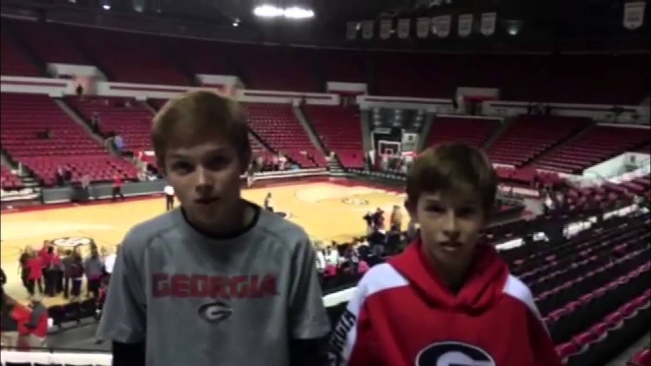 UGA Basketball's Youngest Fans - YouTube