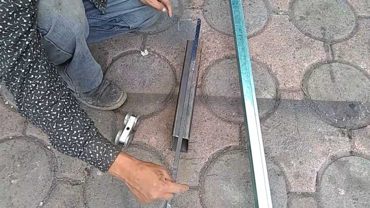 Cómo hacer riel para portón corredizo 1500 y 1400 - YouTube