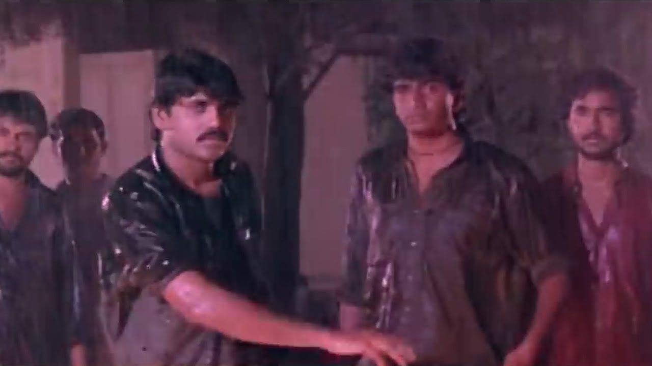 Nagarjuna Mass Rain Fight Scene || Shiva Telugu Movie || Shalimar ...