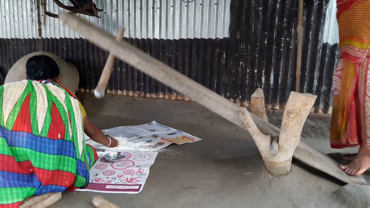 Dheki is an ancient device which worked by women's - YouTube