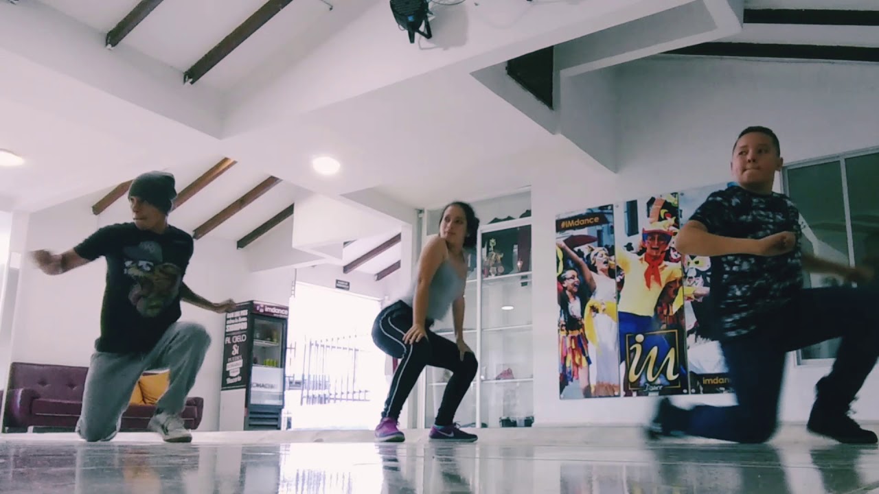 Clases de baile urbano en IM Dance - YouTube
