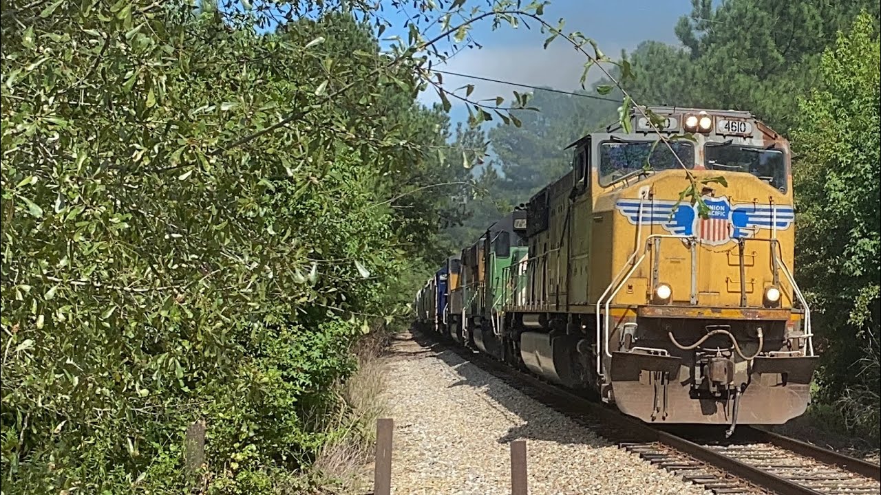 ATN Y103 heads southbound with 4610 leading the way! 08/25/25 - YouTube