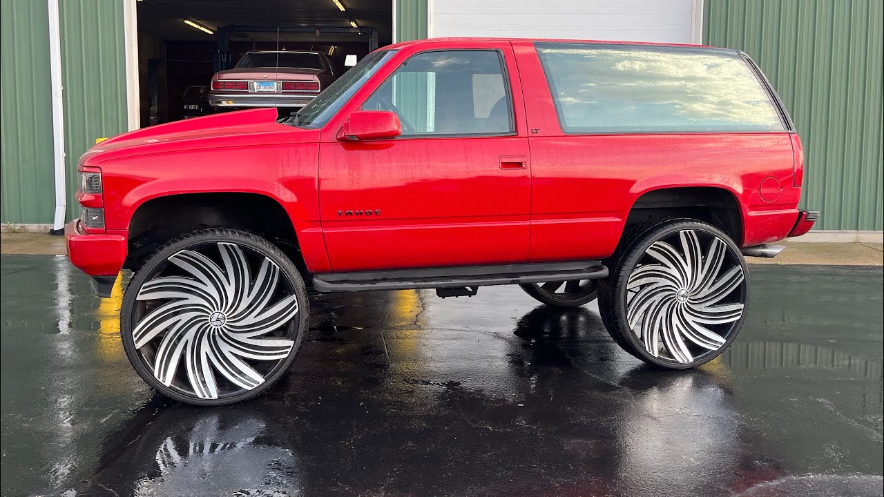 2 Door Tahoe 32’s Bet It Up Kustoms #644 - YouTube