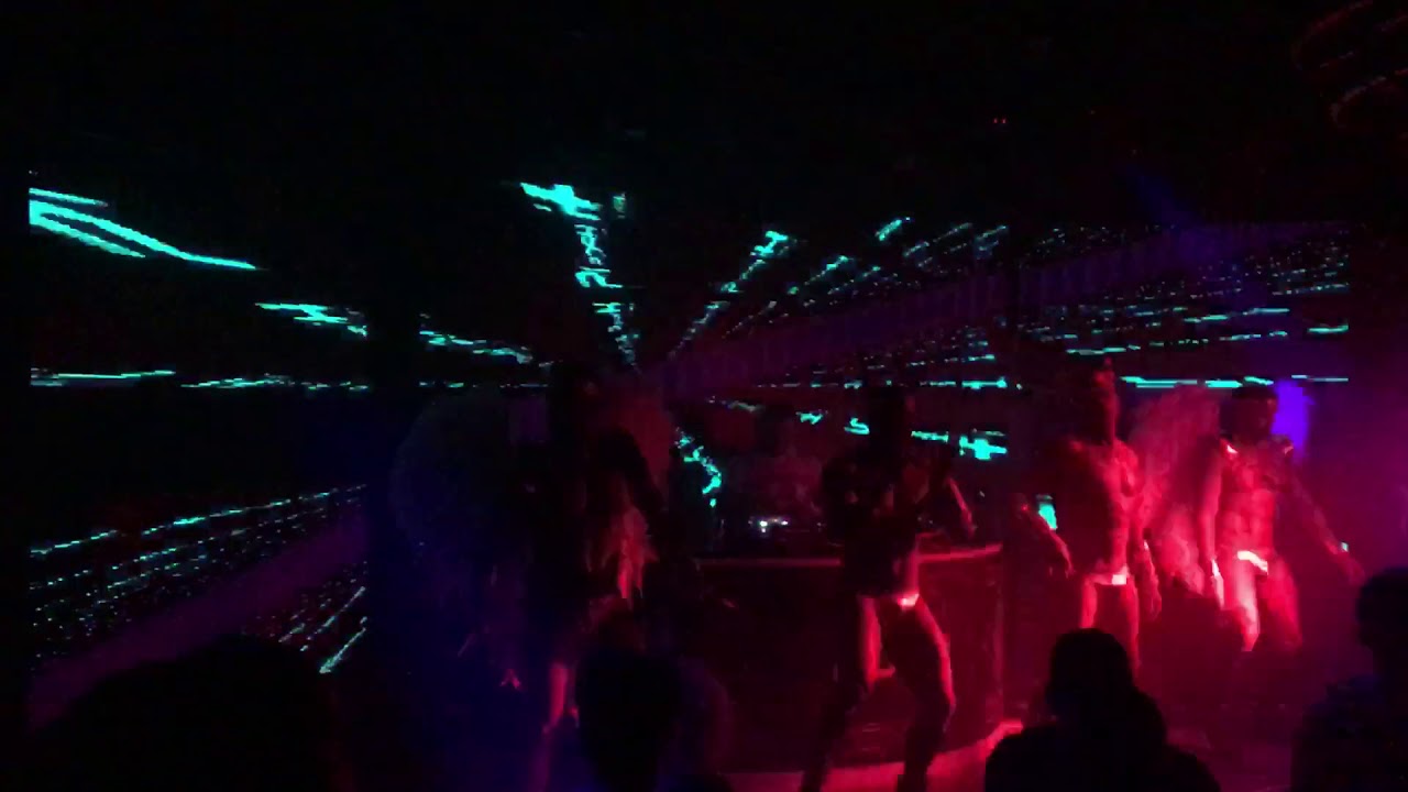POSH LISBOA Gay Club - YouTube