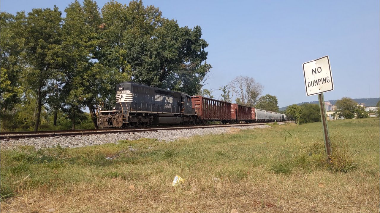 NS 6077 pulls NS A81 across Derrick Street - YouTube