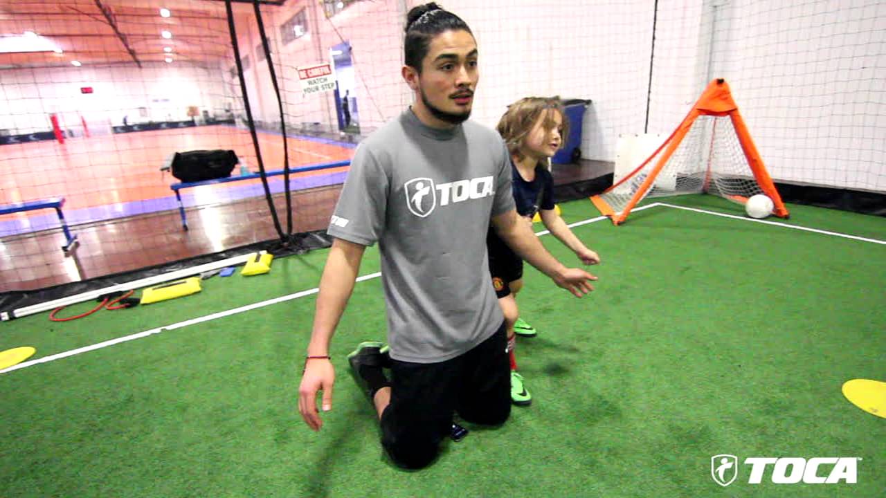 5 year old soccer player Brighton Lee Sagal shoulder charge training ...