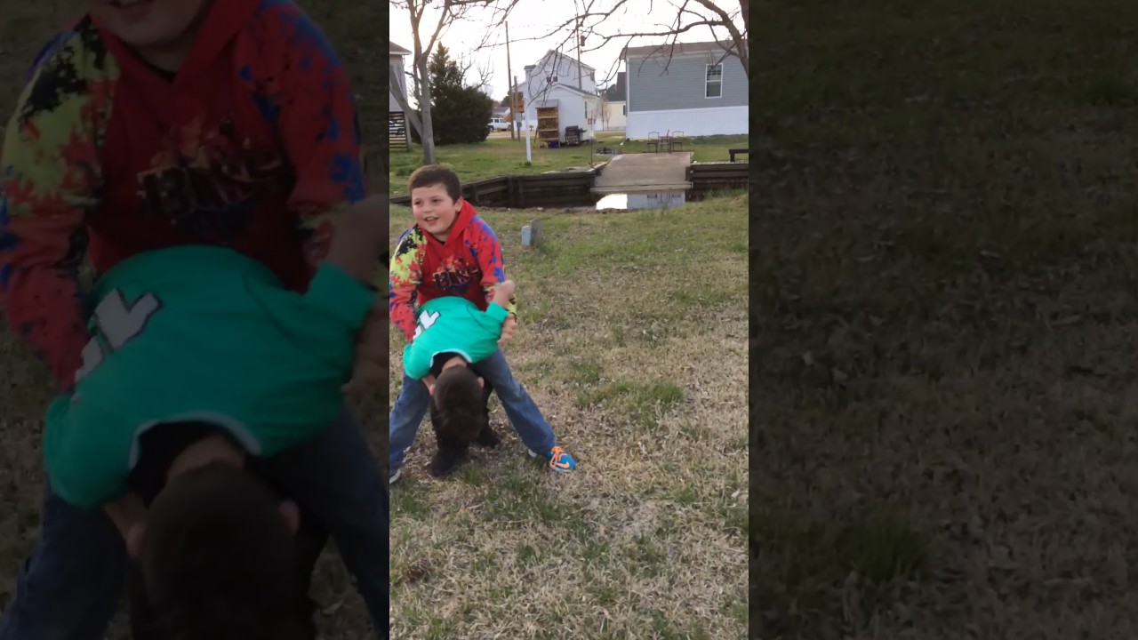 Two little kids fighting - YouTube