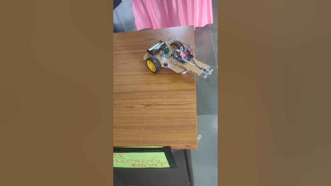 Maze Following Robot using Arduino #experiment #arduino #electronicproject #easytronic - YouTube