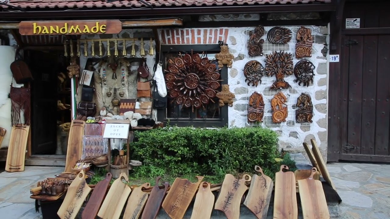 Bulgarie Bansko Centre ville / Bulgaria Bansko City center - YouTube