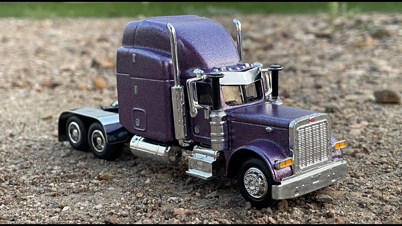 Building My Dream Truck! A 1/64 Scale Diecast Peterbilt 379 - YouTube