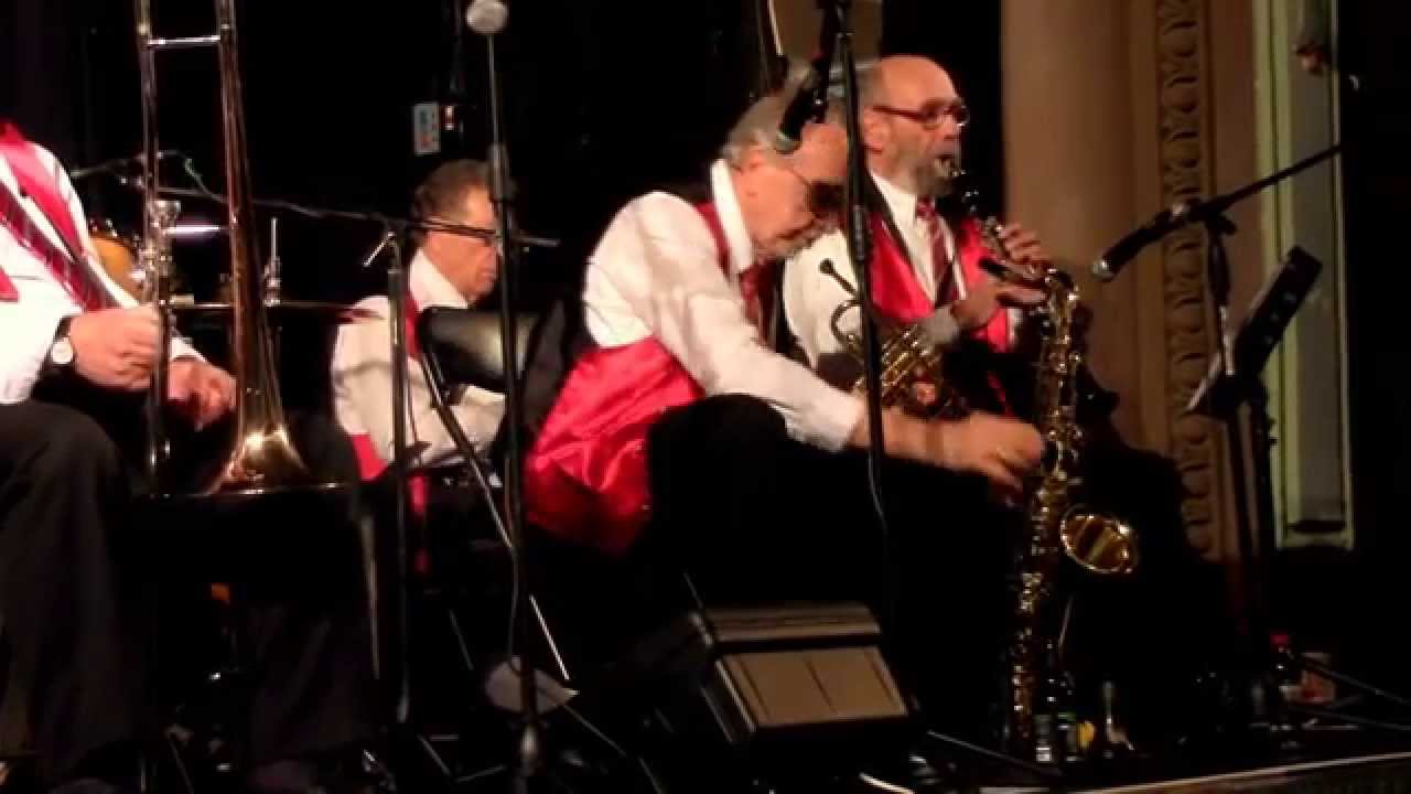 # Jazz Me Blues. # HUGH RAINEY JAZZ BAND. - YouTube