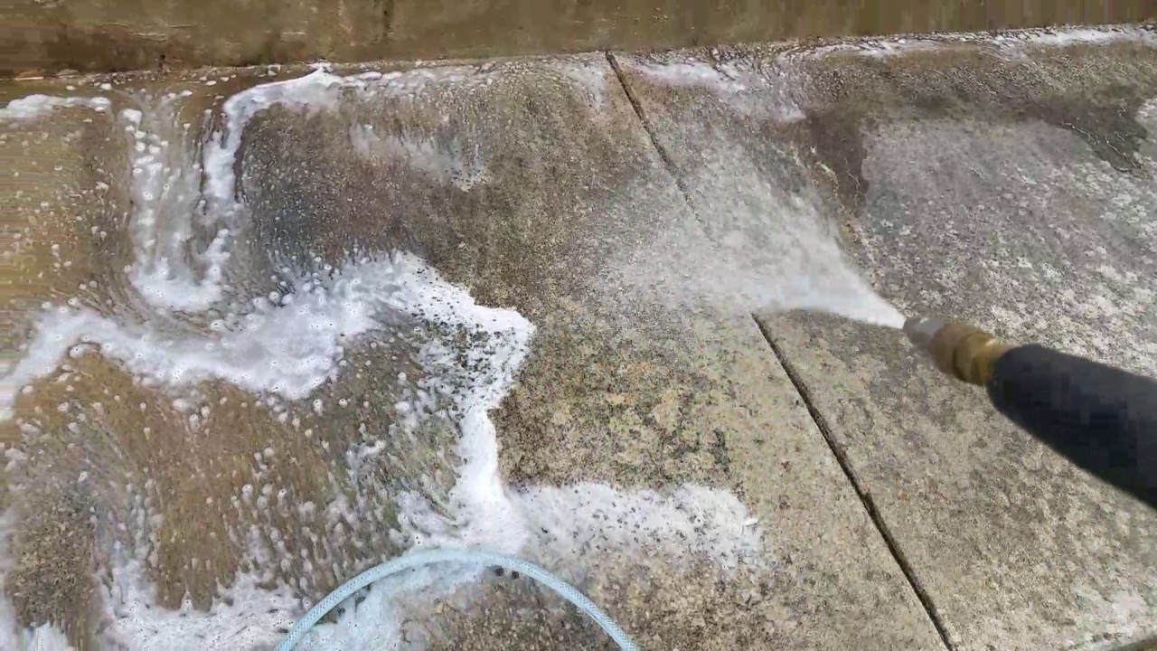 Storefront pressure washing and pretreatment - YouTube