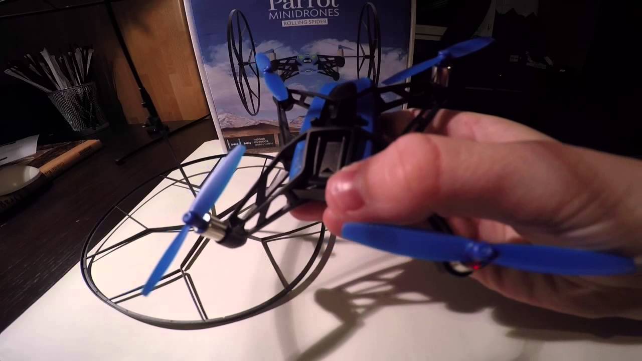 Présentation du mini drone Rolling spider de chez Parrot - YouTube