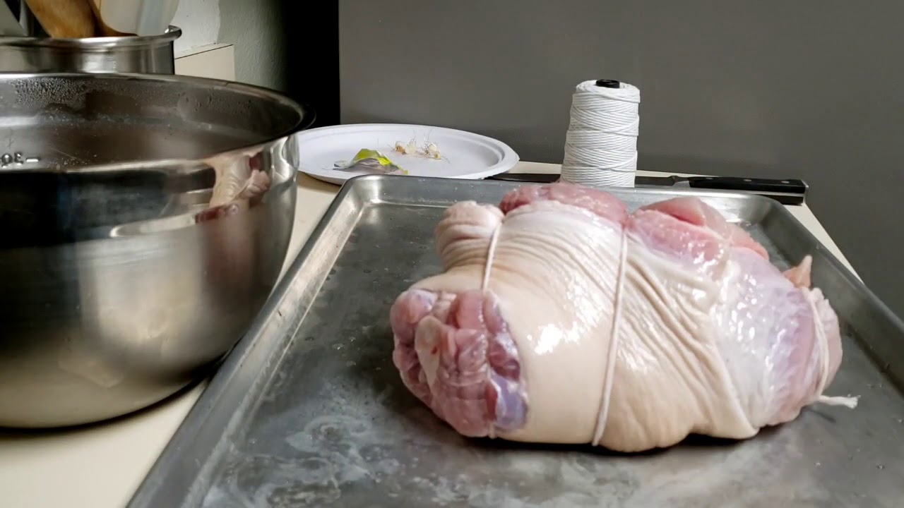 PAANO MAGLUTO NG LECHON PORK HOCK SA OVEN? - YouTube