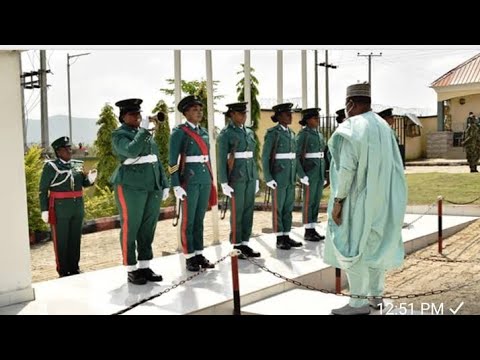 All Female Quarter Guard; This is Amazing - YouTube
