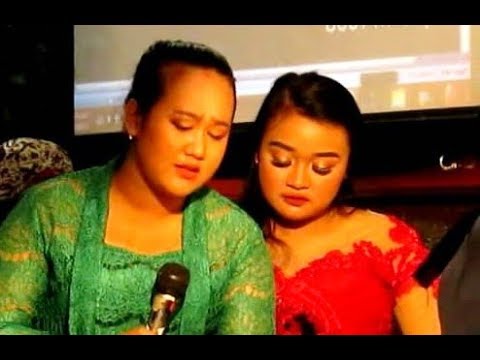 SINDEN Javanese Traditional Woman Singer - SREPEG KEBUMEN - Javanese ...