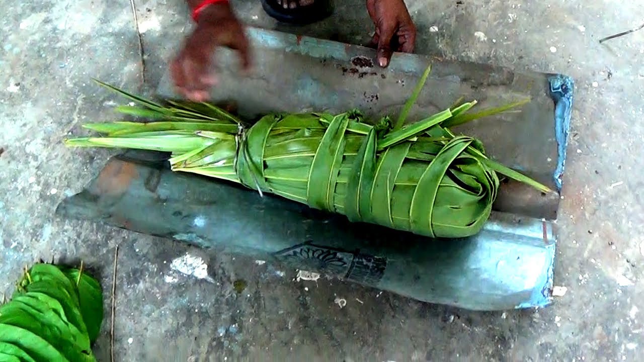 Chicken Paturi Recipe Using Palm Leaf- Amazing Tasty and Healthy ...