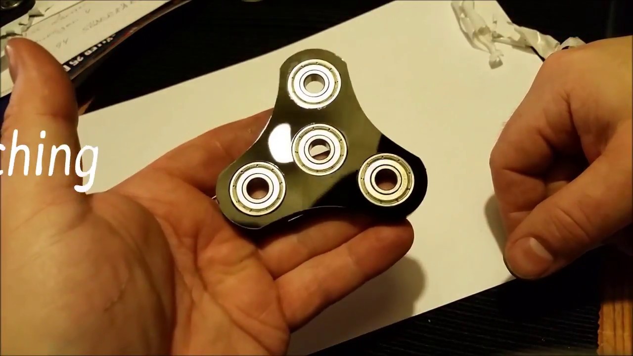 Laser cutting a fidget spinner - YouTube