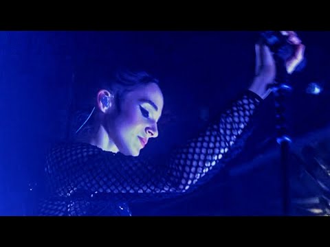 Sit/Stay: Poppy I Disagree Tour 2020 - YouTube