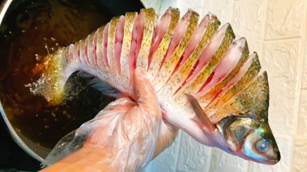 Amazing Style Fish Cutting & Fry With Egg Chicken With Egg Fry and Sea ...