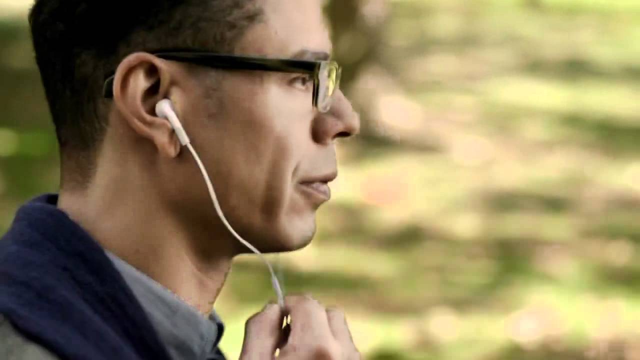 iPhone 4S Siri, Snow Today - Official Apple iPhone 4S TV Commercial ...