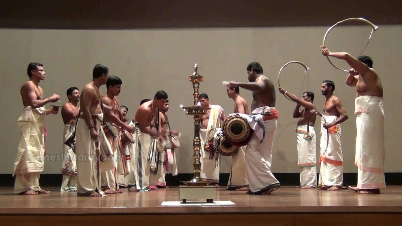 Panchavadyam Kombu