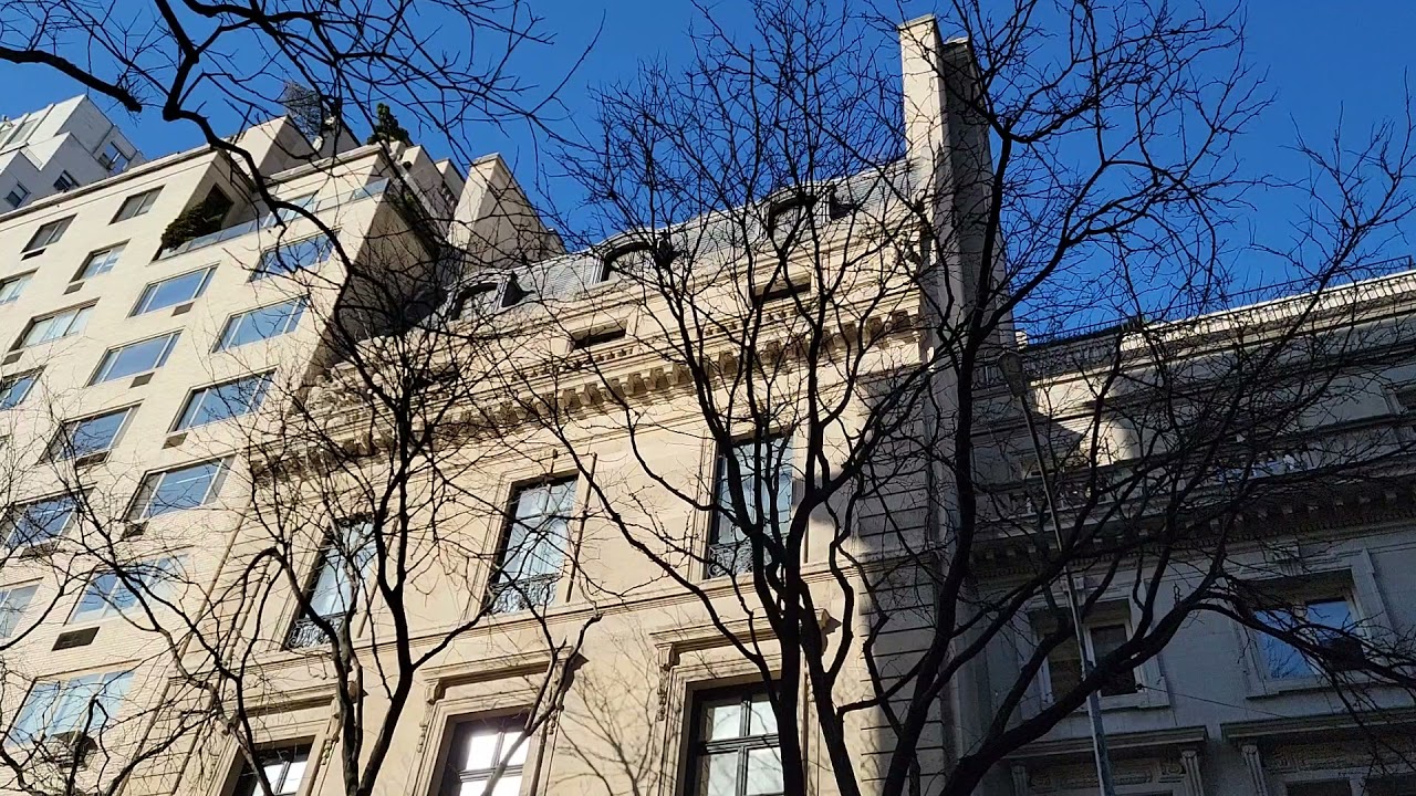 Jeffrey Epstein's NYC Townhouse 9 East 71st Street - YouTube