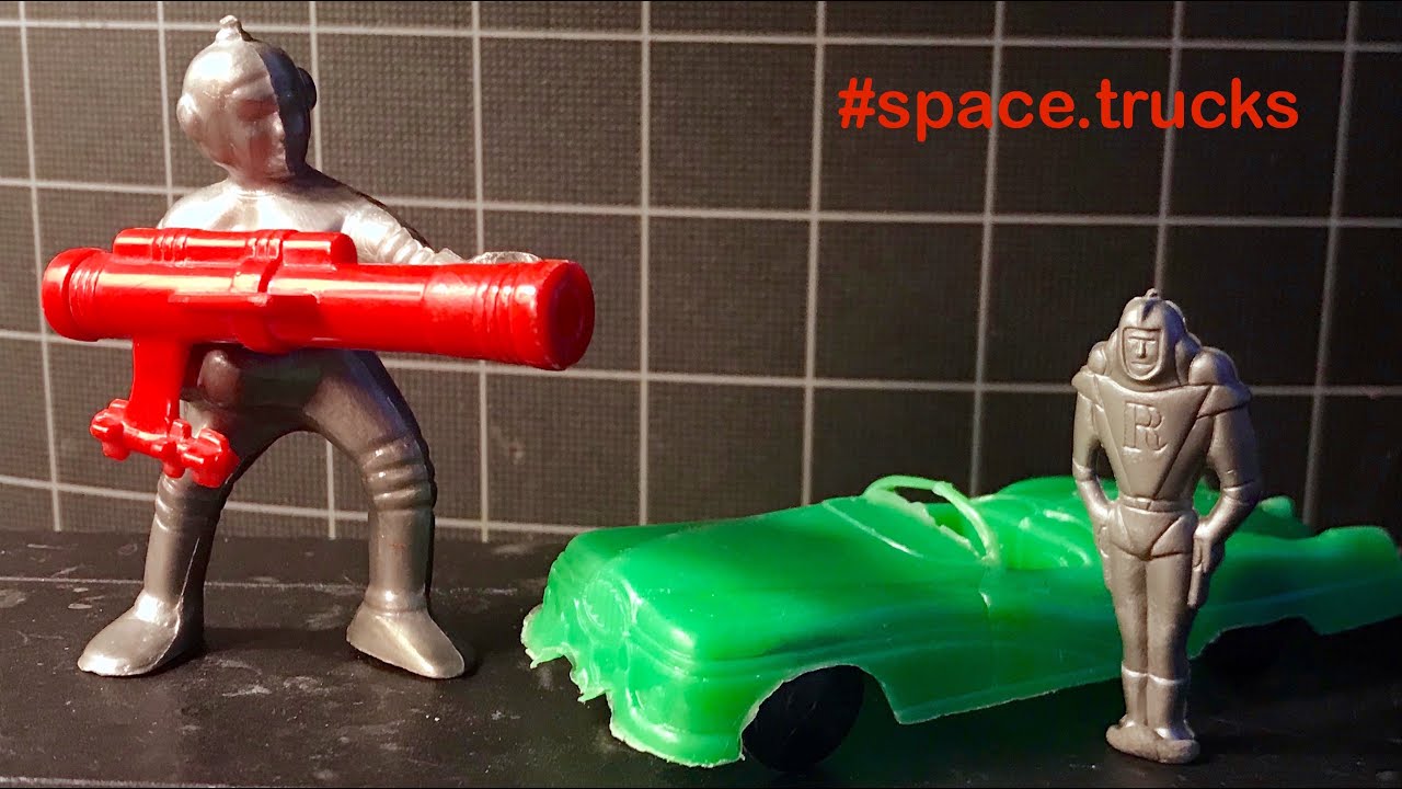 Best "Rocket Gun Space Ranger" with Space Bazooka, 1950s Cap Bomb ...