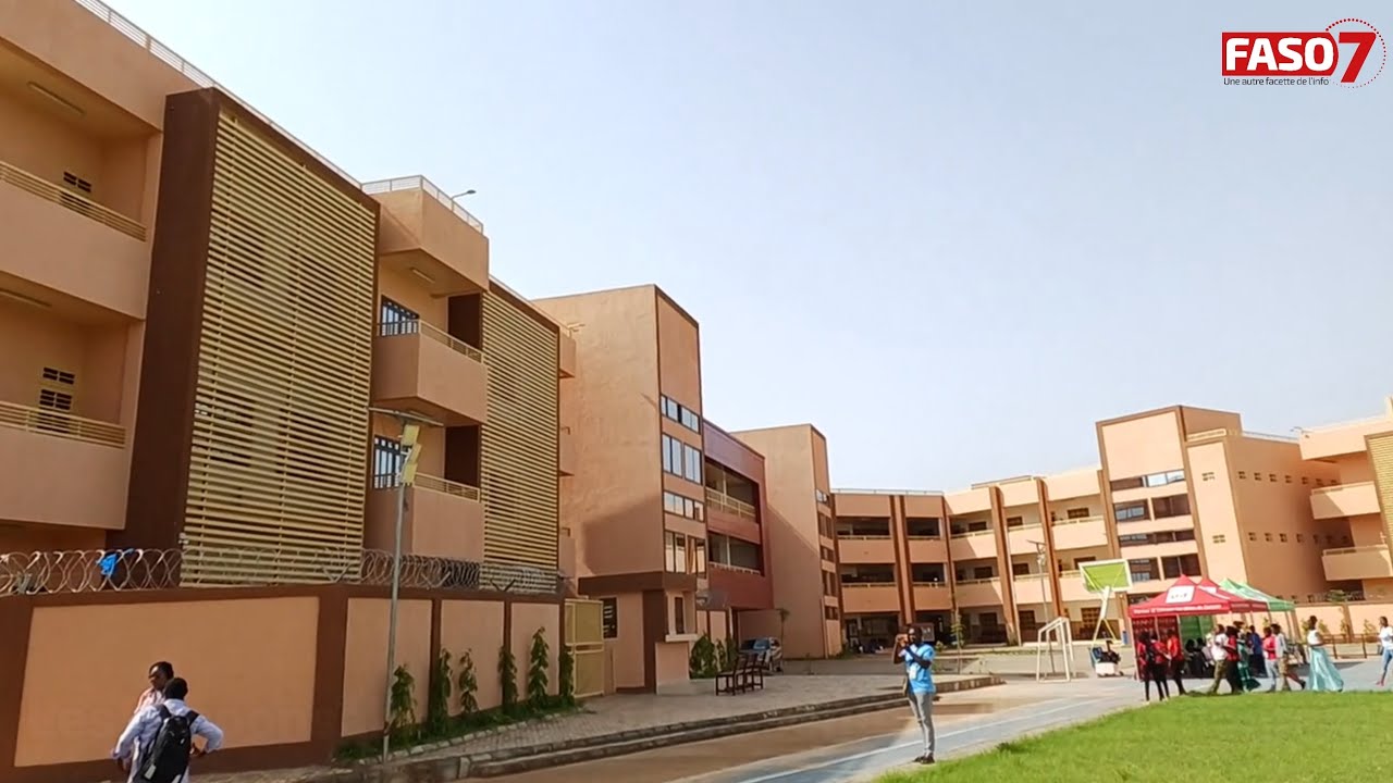 Burkina Faso : One & Unique School propose l’enseignement autrement ...