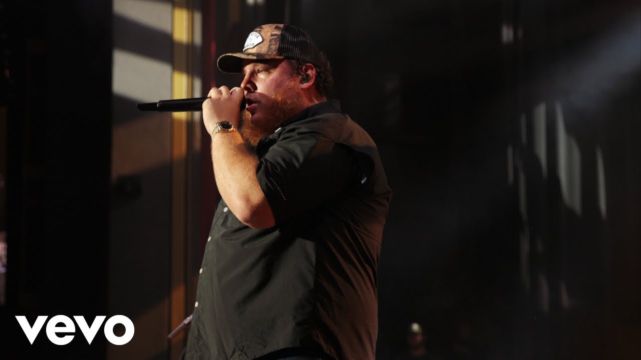 Luke Combs - What You See Is What You Get (Live) - YouTube Music