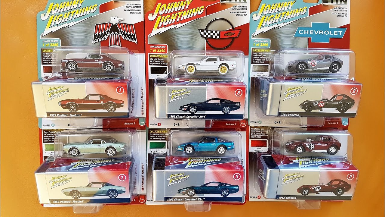 Johnny Lightning Collector Assortment 2020 R2 with White Lightning ...
