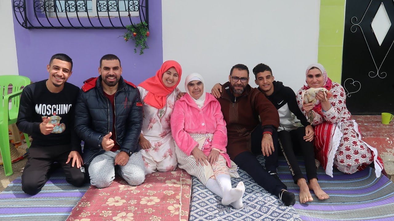 فدار Wissal & Ali عائلتنا كدعي مع الجميع و جيبنا لكسيبة ما يكلوا و ...