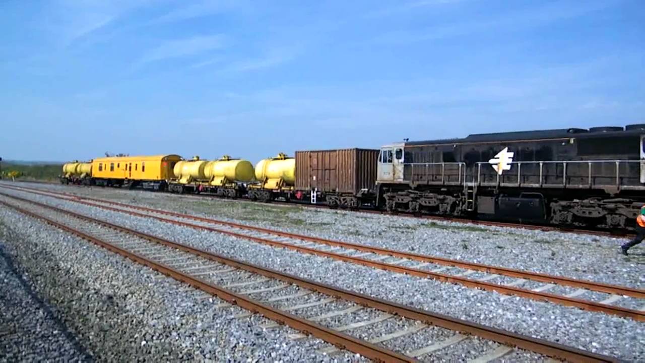 Irish Rail Weed Spray Train - YouTube
