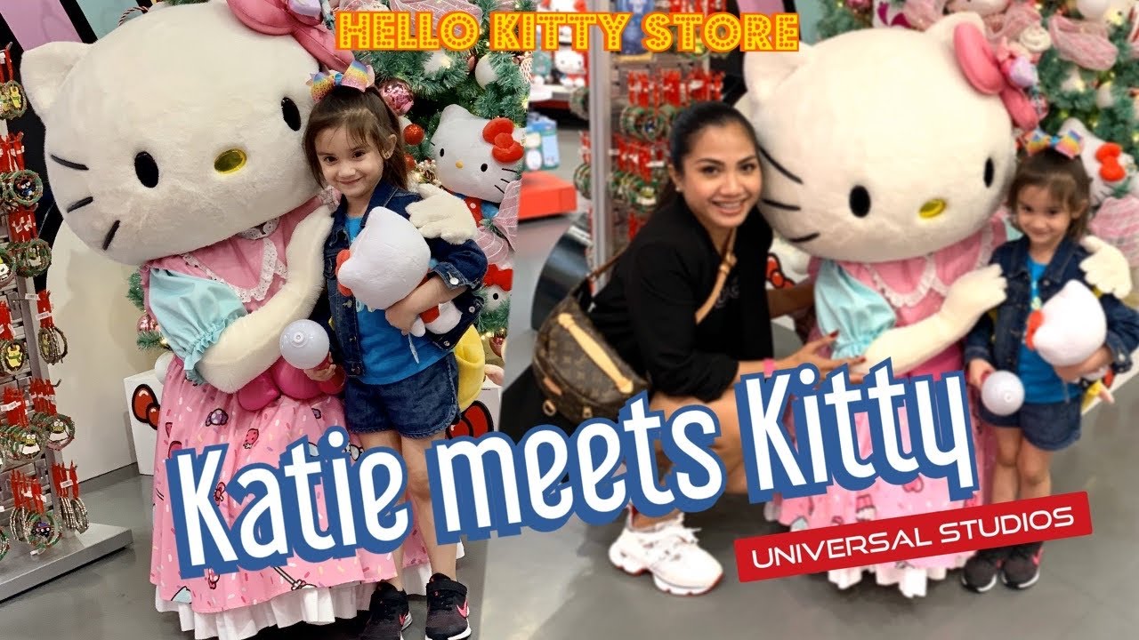 Meeting Hello Kitty Store at Universal Studios Orlando Florida ...
