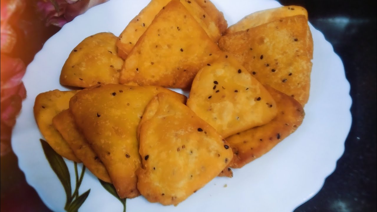 Nimki Recipe Video - Crispy Nimki Namkeen - Tea Time Snacks Recipe ...